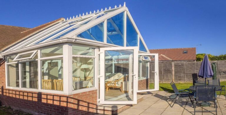 An Insight Into Different Types Of Glass Conservatory Roofs